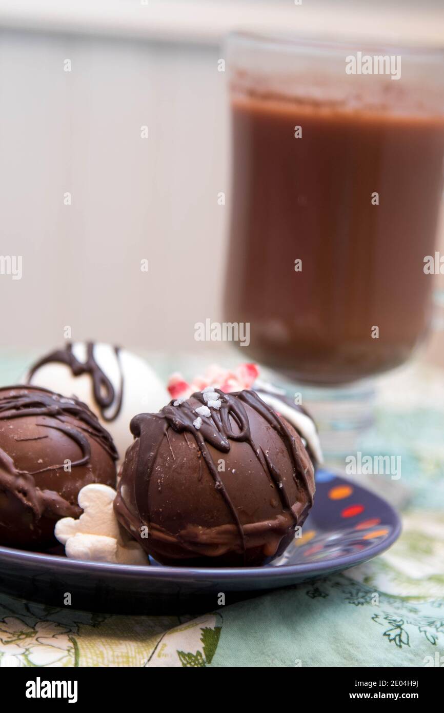 Food bomb hi-res stock photography and images - Alamy