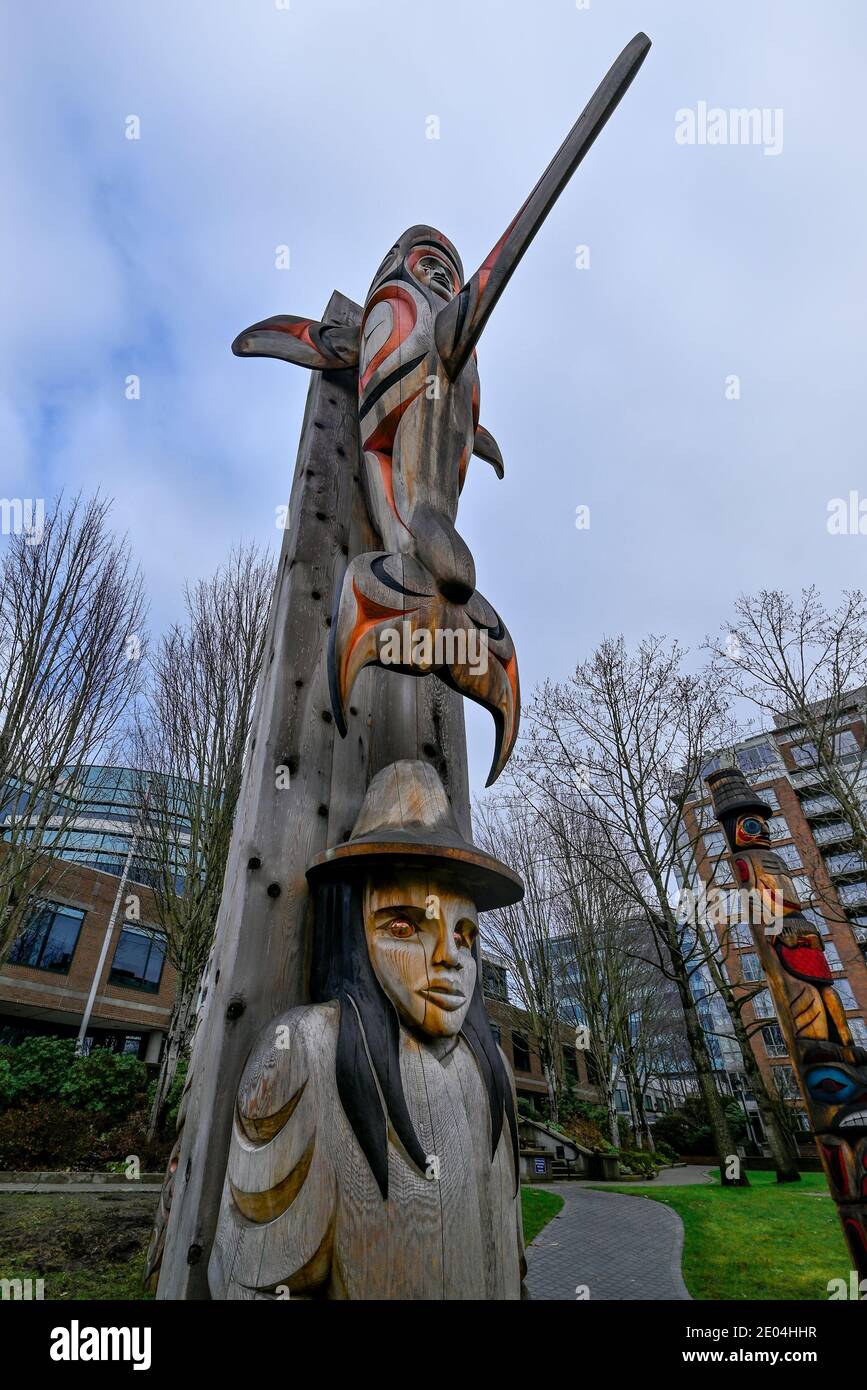 Coast salish artists hi-res stock photography and images - Alamy