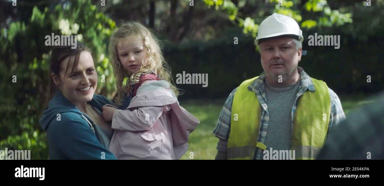 HERSELF, from left: Clare Dunne, Molly McCann, Conleth Hill, 2020 ...