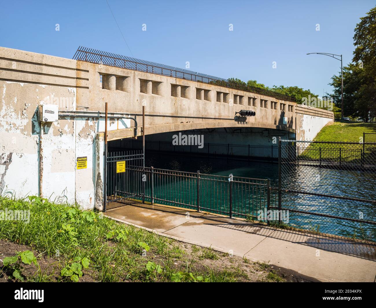 Harbor drive pedestrian bridge hi-res stock photography and images - Alamy