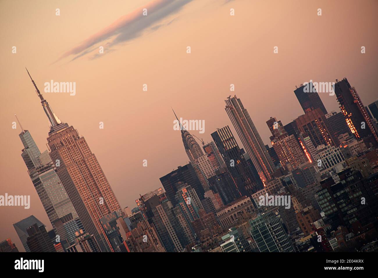 Nyc at sunset hi-res stock photography and images - Alamy