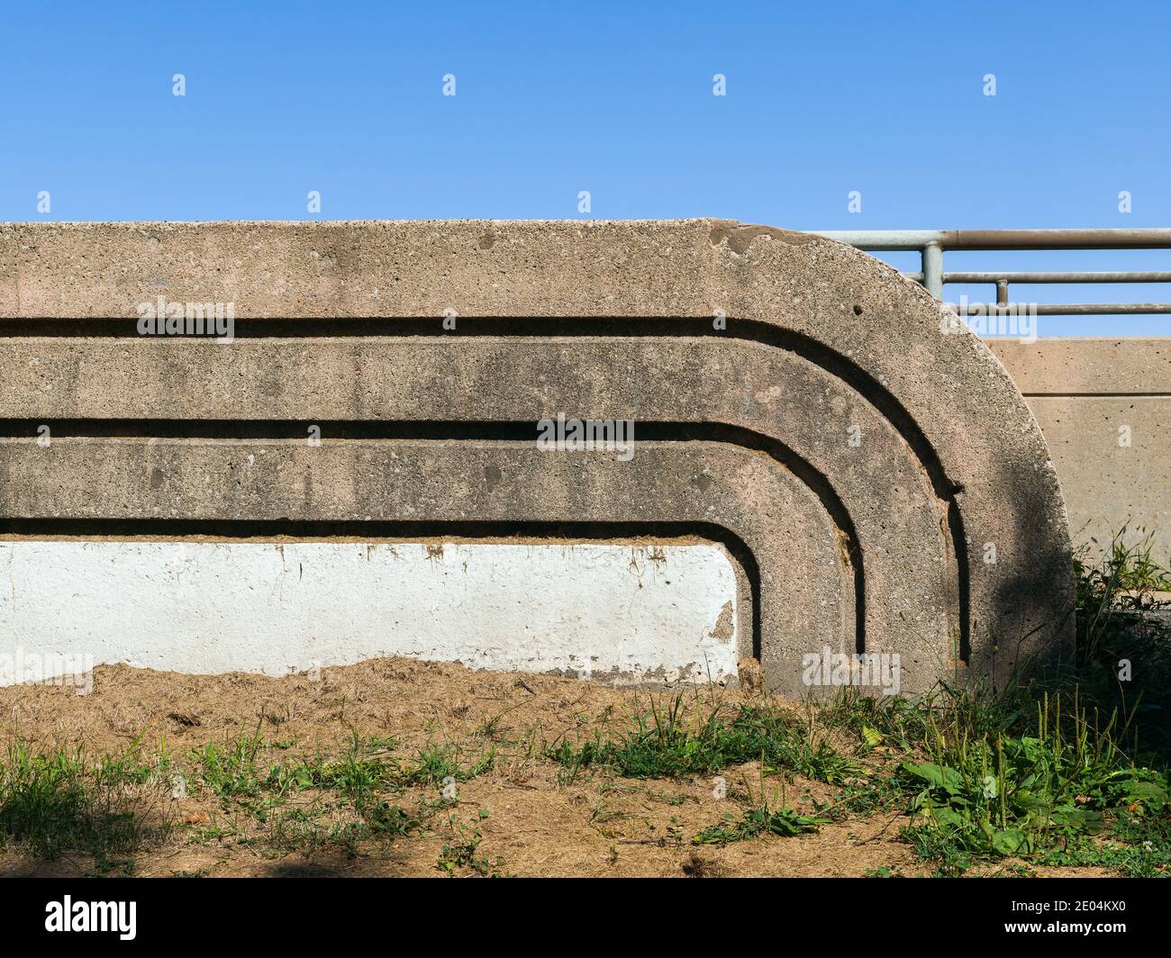 Harbor drive pedestrian bridge hi-res stock photography and images - Alamy