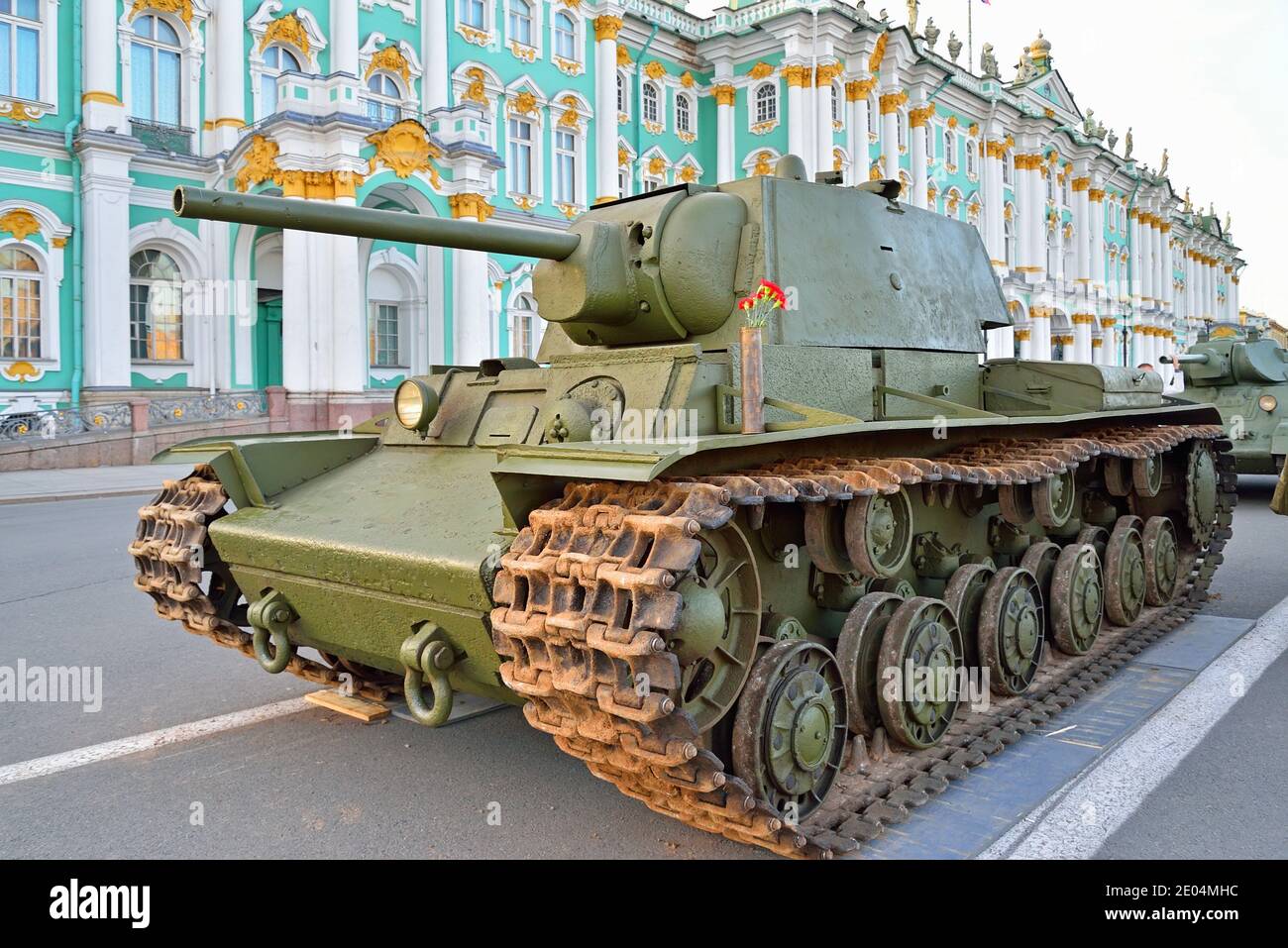 Soviet heavy tank KV-1 on the background of the Winter Palace Stock ...