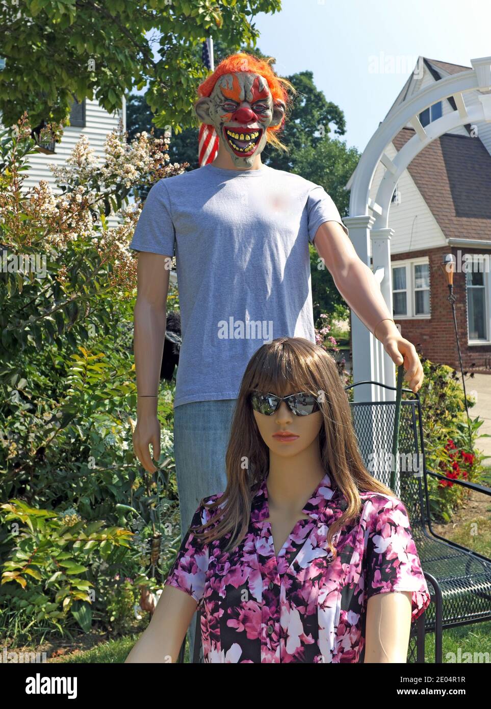 Scary masked mannequin hi-res stock photography and images - Alamy