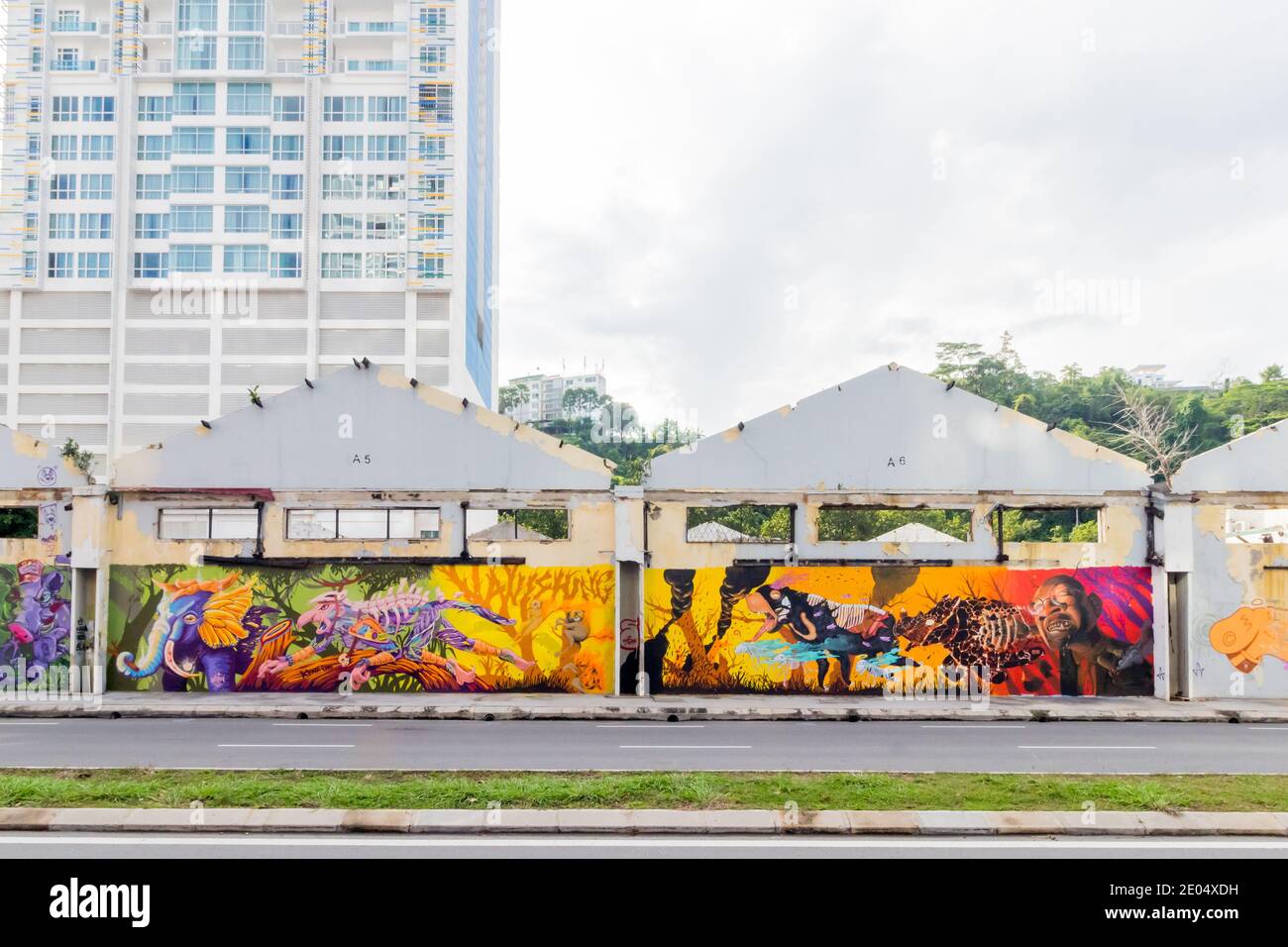 Wall art in Kota Kinabalu, Sabah, Malaysia Stock Photo - Alamy