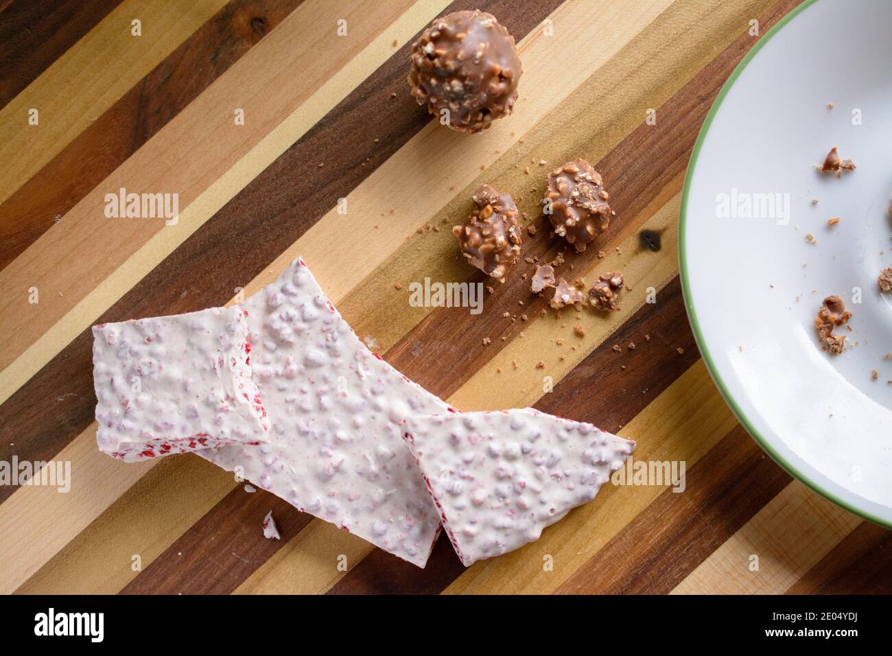 white chocolate raspberry bark candy delicatessen Stock Photo - Alamy
