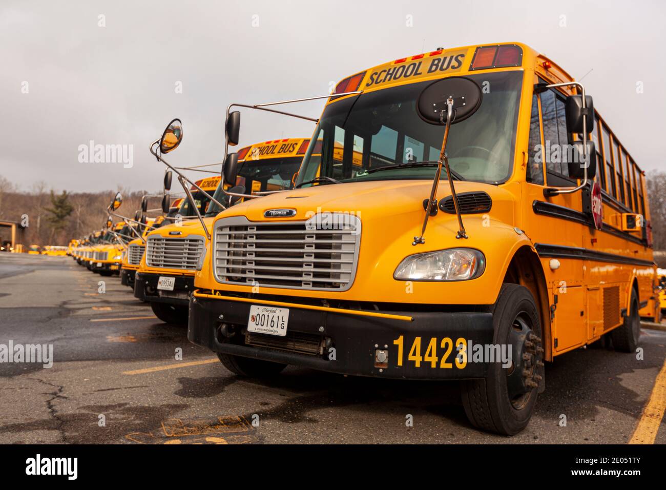 School bus crossing arm hi-res stock photography and images - Alamy