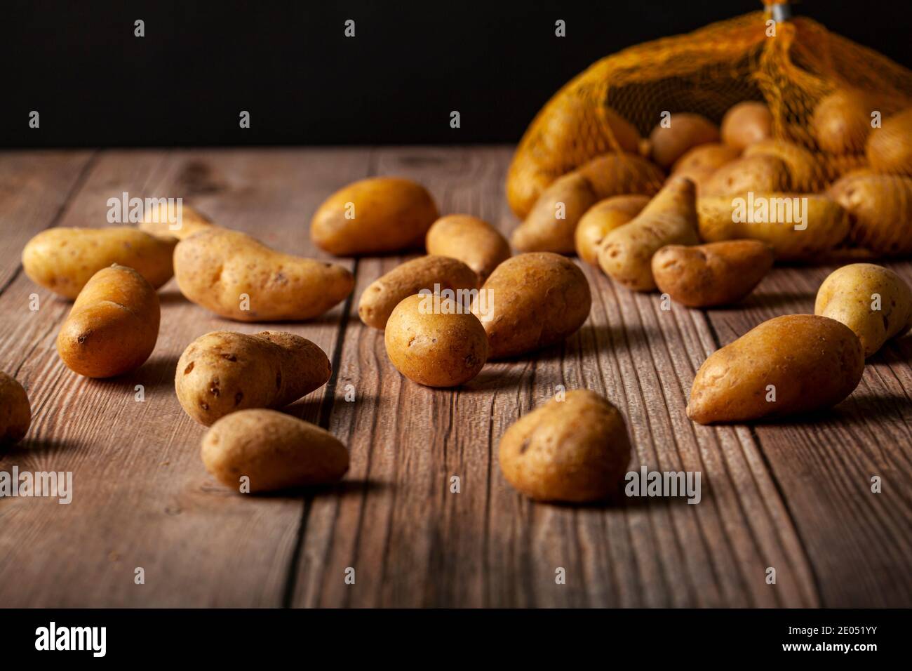 Small roast potato hi-res stock photography and images - Alamy