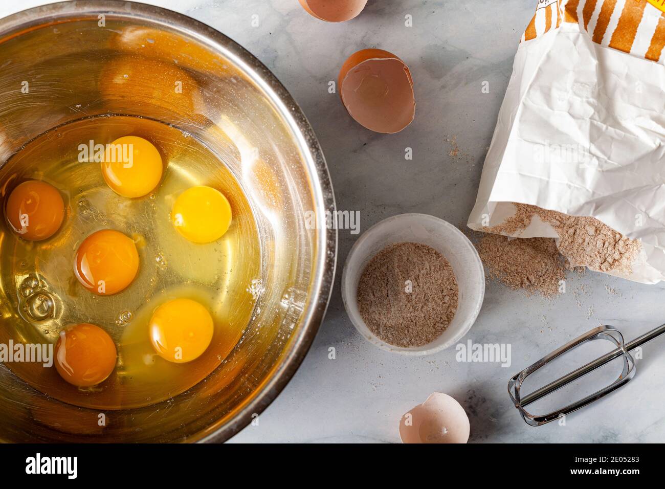 Broken paper bag hi-res stock photography and images - Alamy