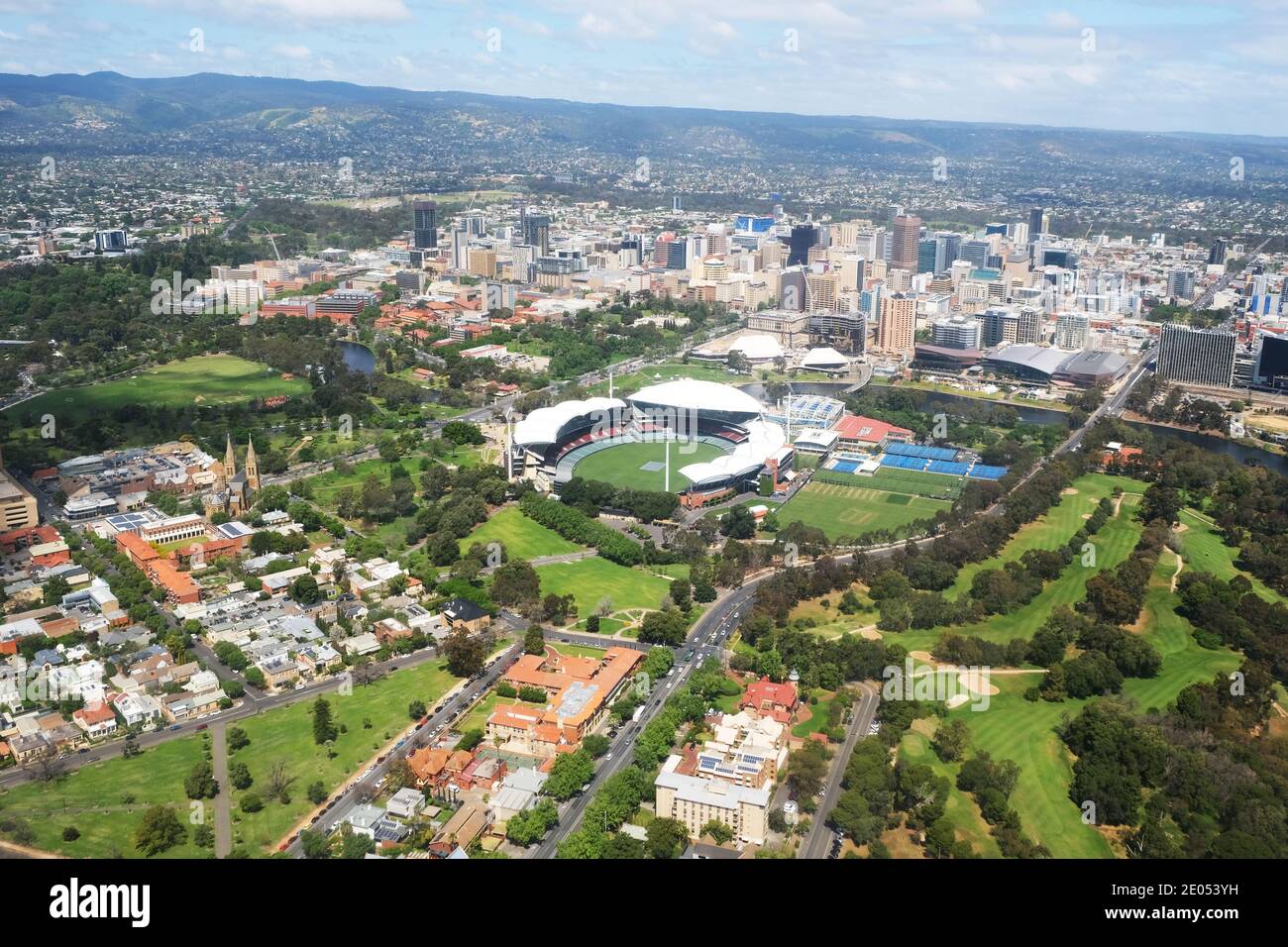 Plane oval city hi-res stock photography and images - Alamy