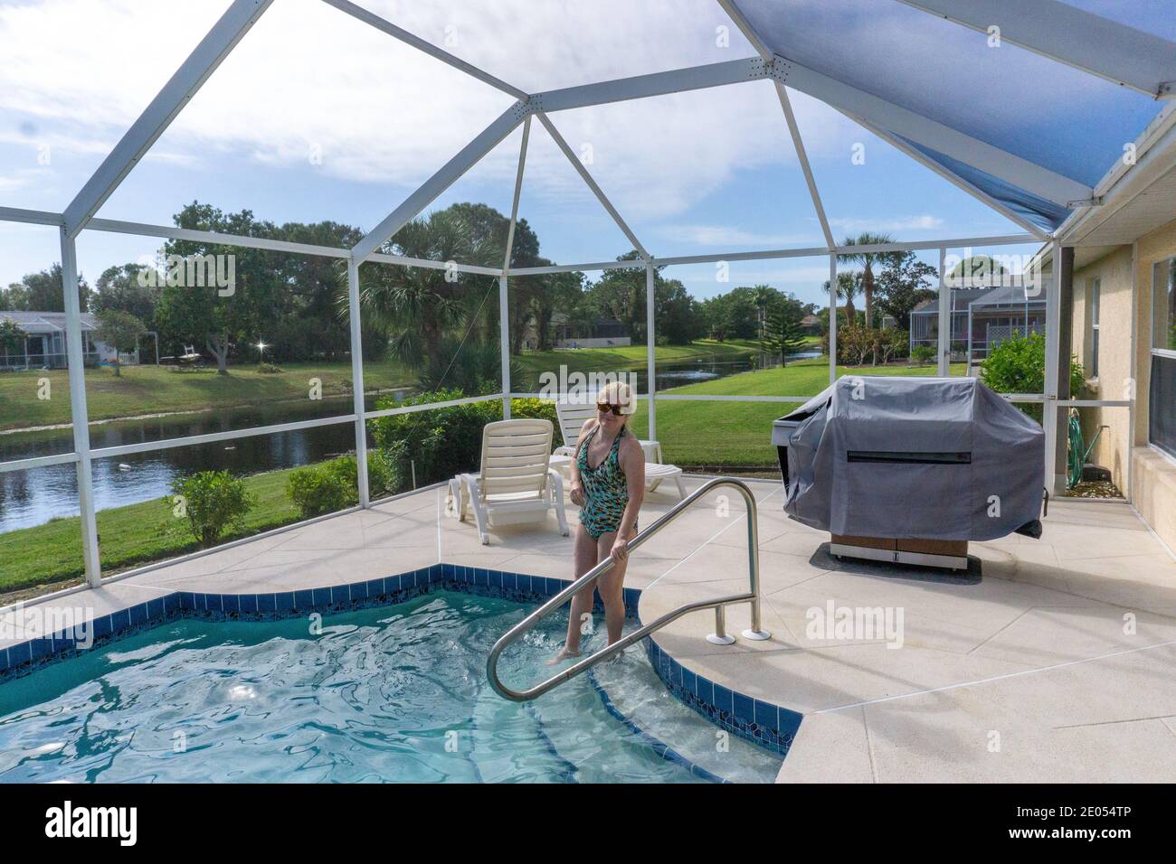 60 year old woman swimming hi-res stock photography and images - Alamy
