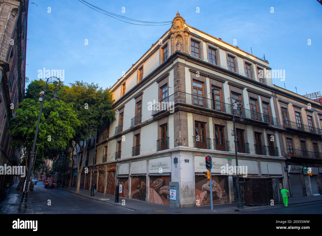 Historic buildings on Calle de Tacuba Street and Republica de Brasil ...