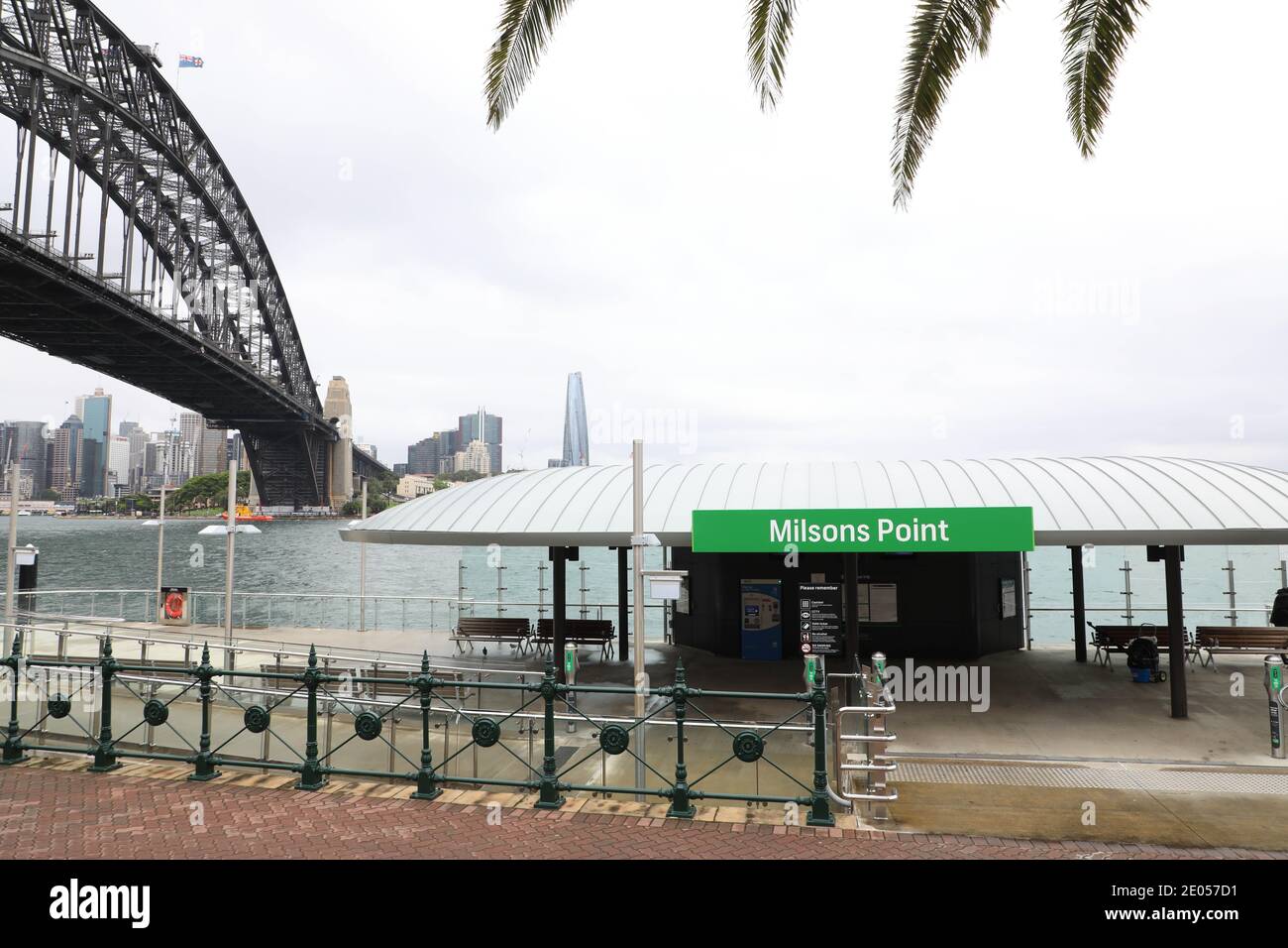 Milsons point wharf hi-res stock photography and images - Alamy