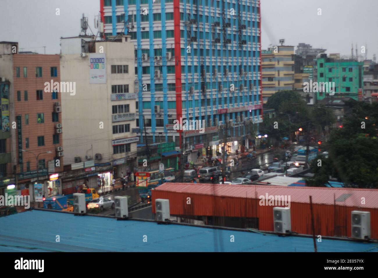 Dhaka capital city of bangladesh hi-res stock photography and images ...