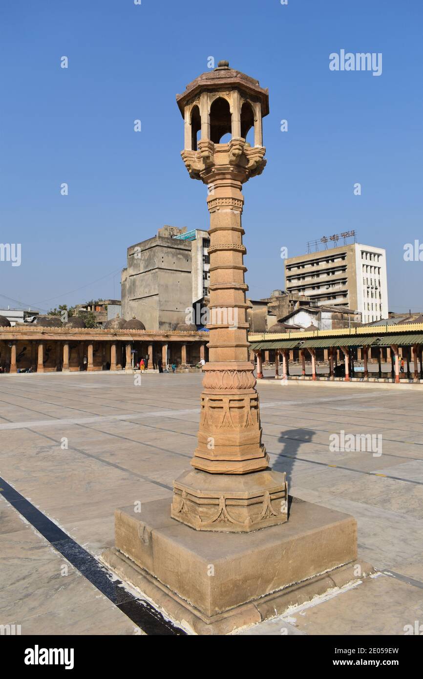 Minaret inside Courtyard Jama Masjid (Friday Mosque) in Ahmedabad ...