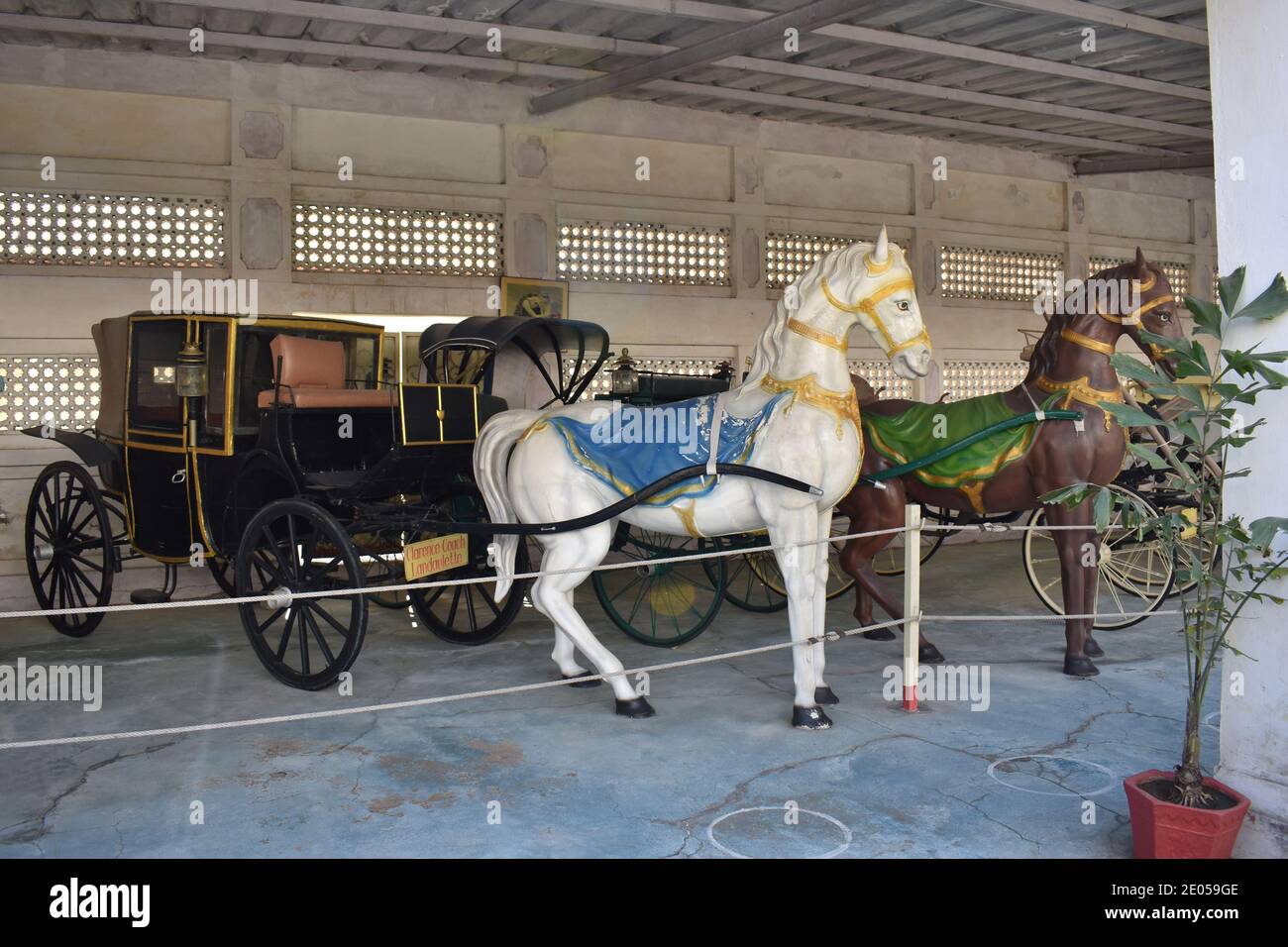 Clarence coach landaulette hi-res stock photography and images - Alamy
