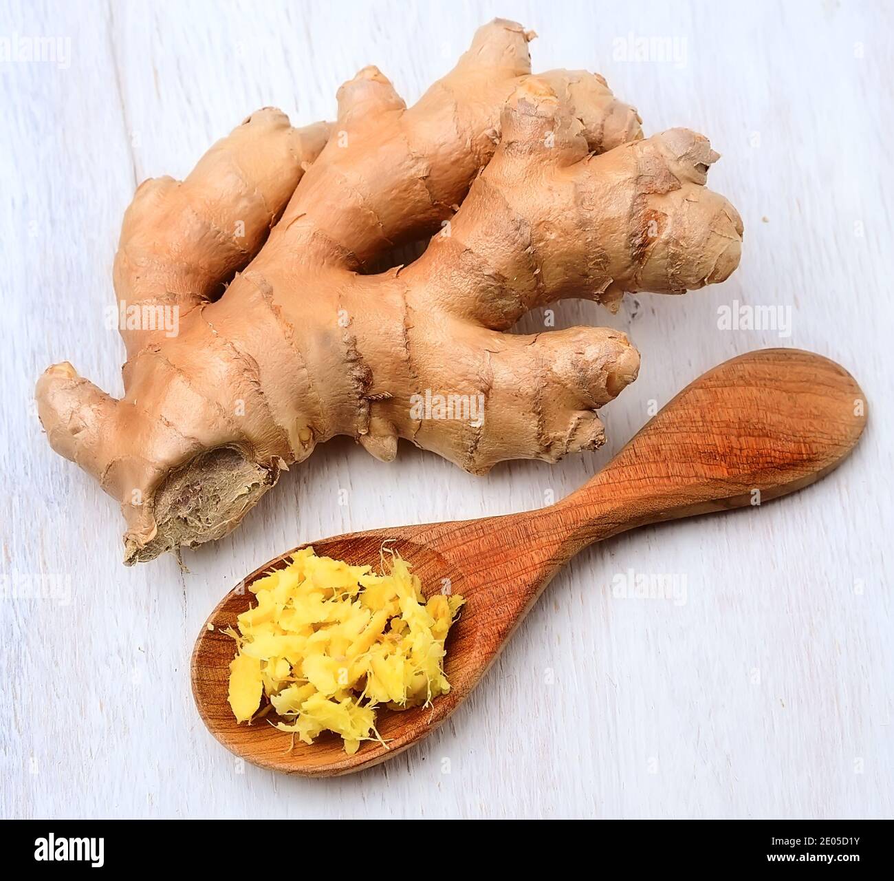 Ginger root . Slices ginger.Spice Stock Photo - Alamy