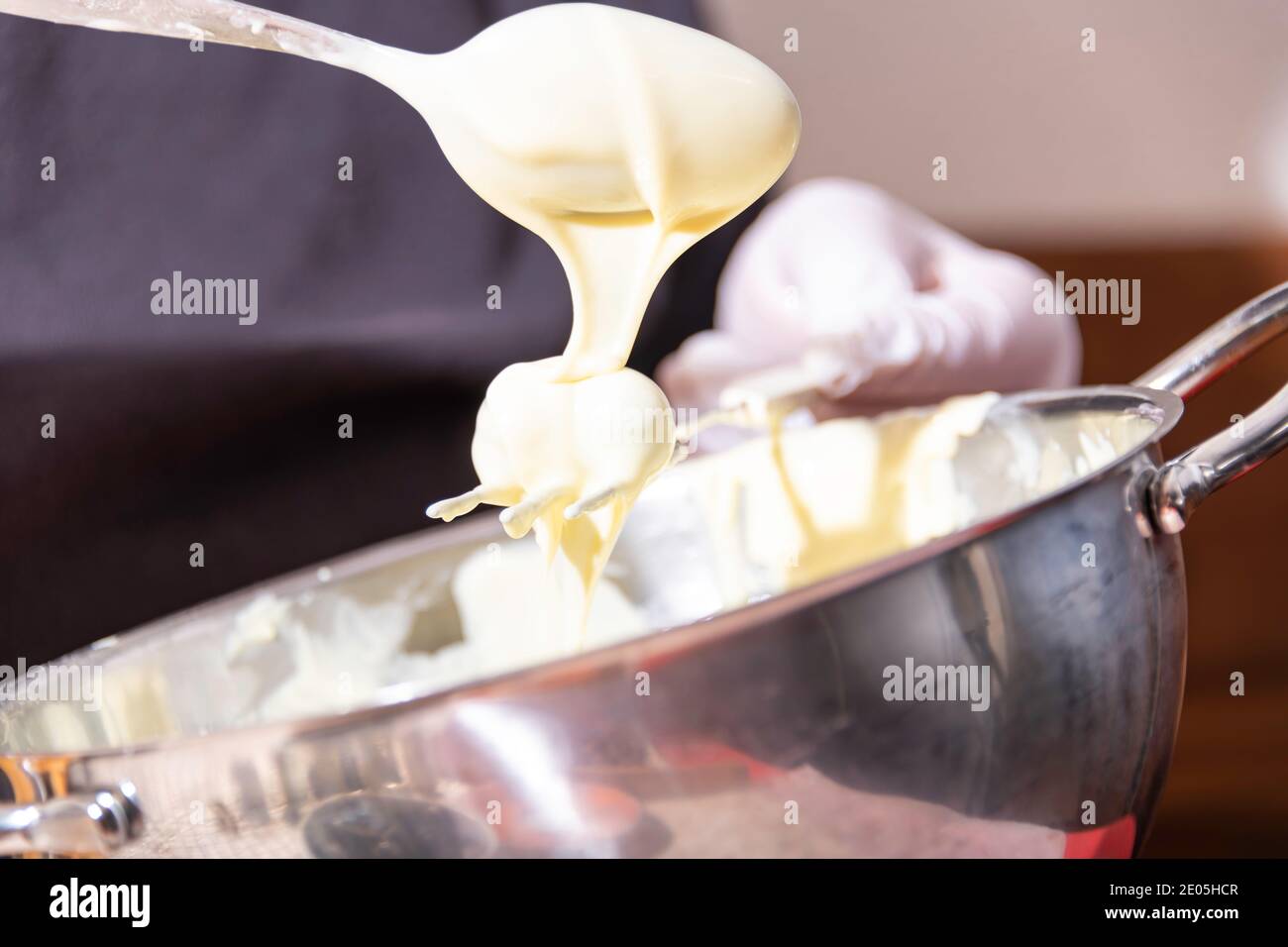 Couverture chocolate hi-res stock photography and images - Alamy