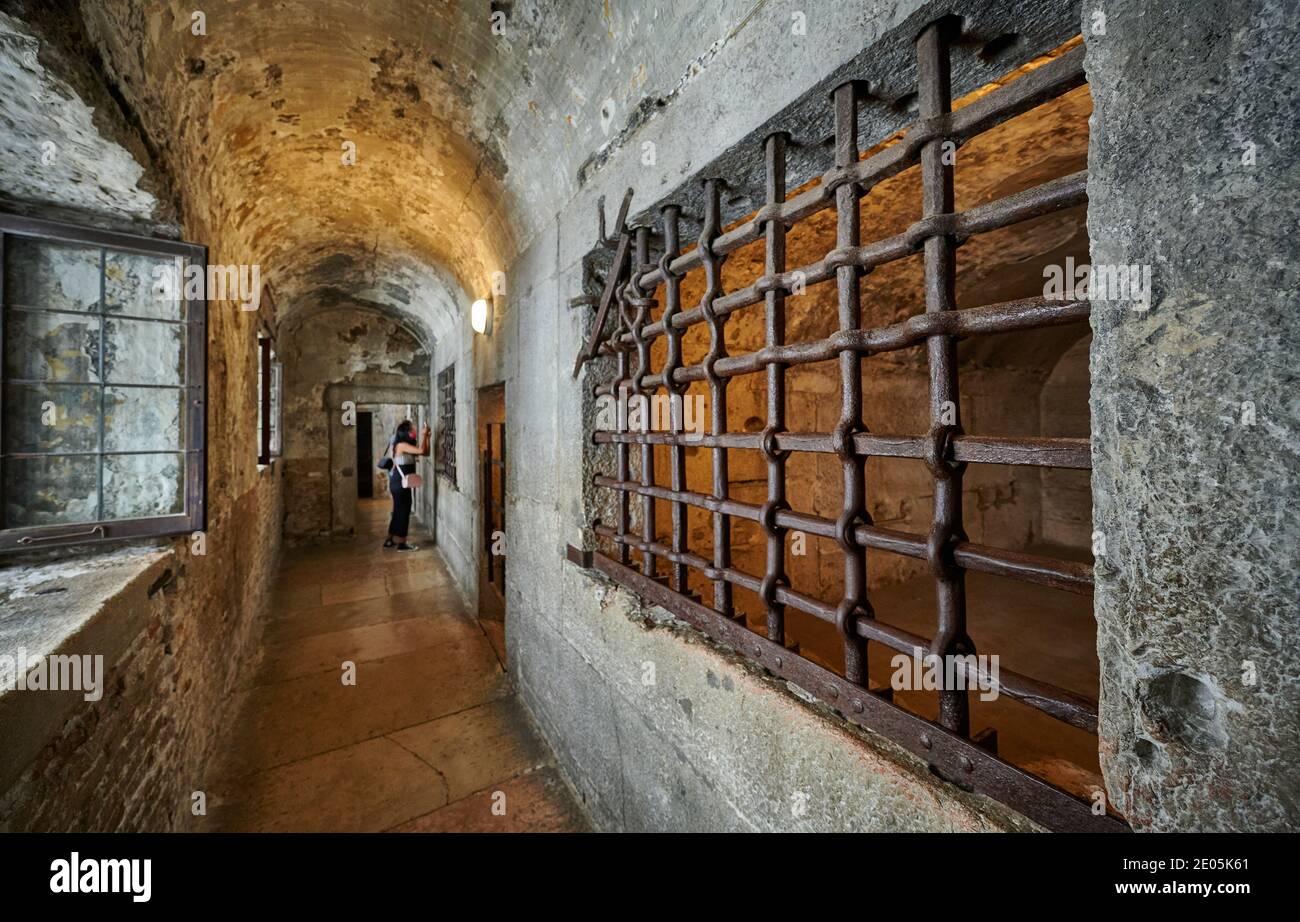 Jail interior hi-res stock photography and images - Alamy