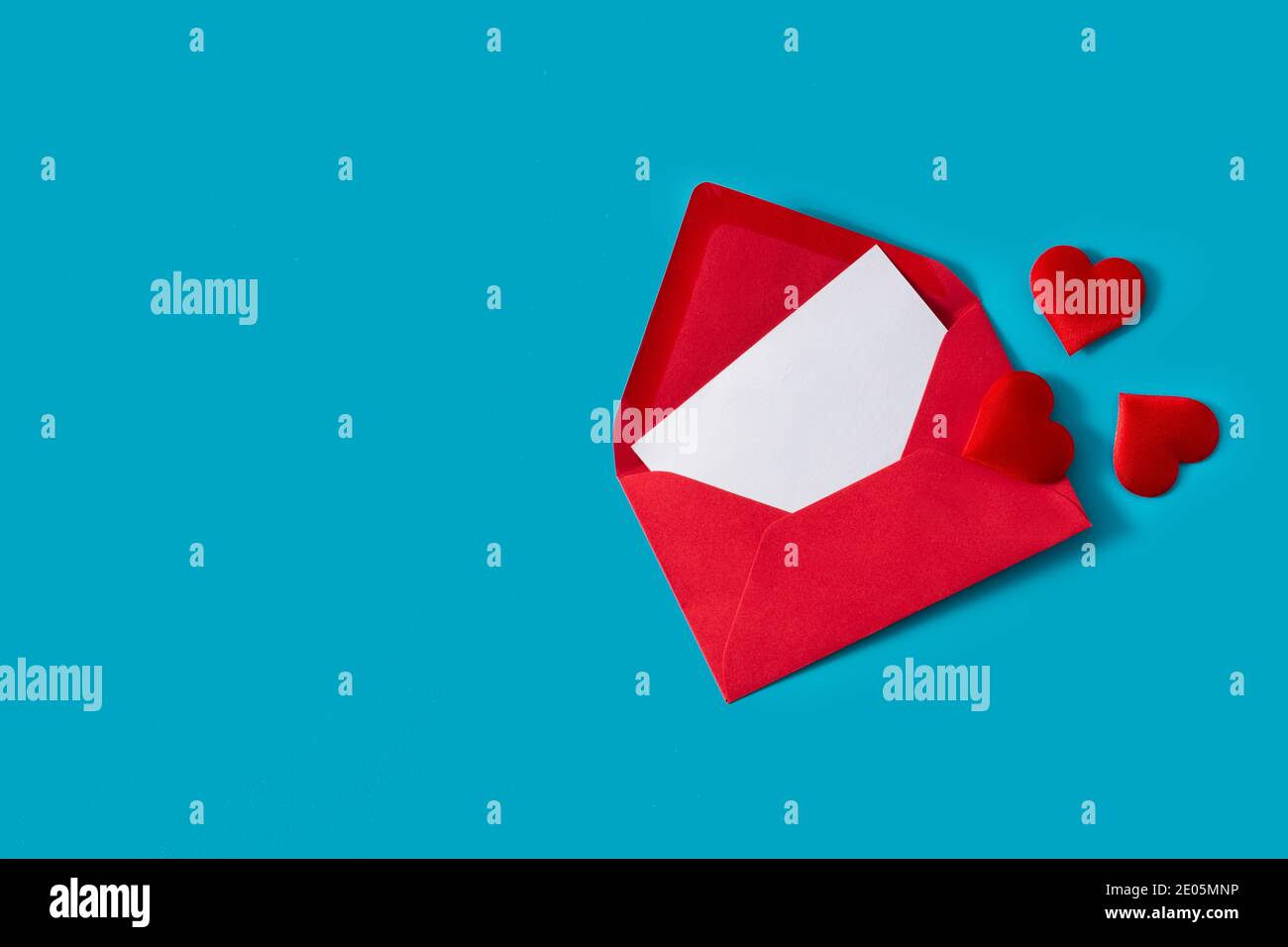 Envelope paper coming hi-res stock photography and images - Alamy