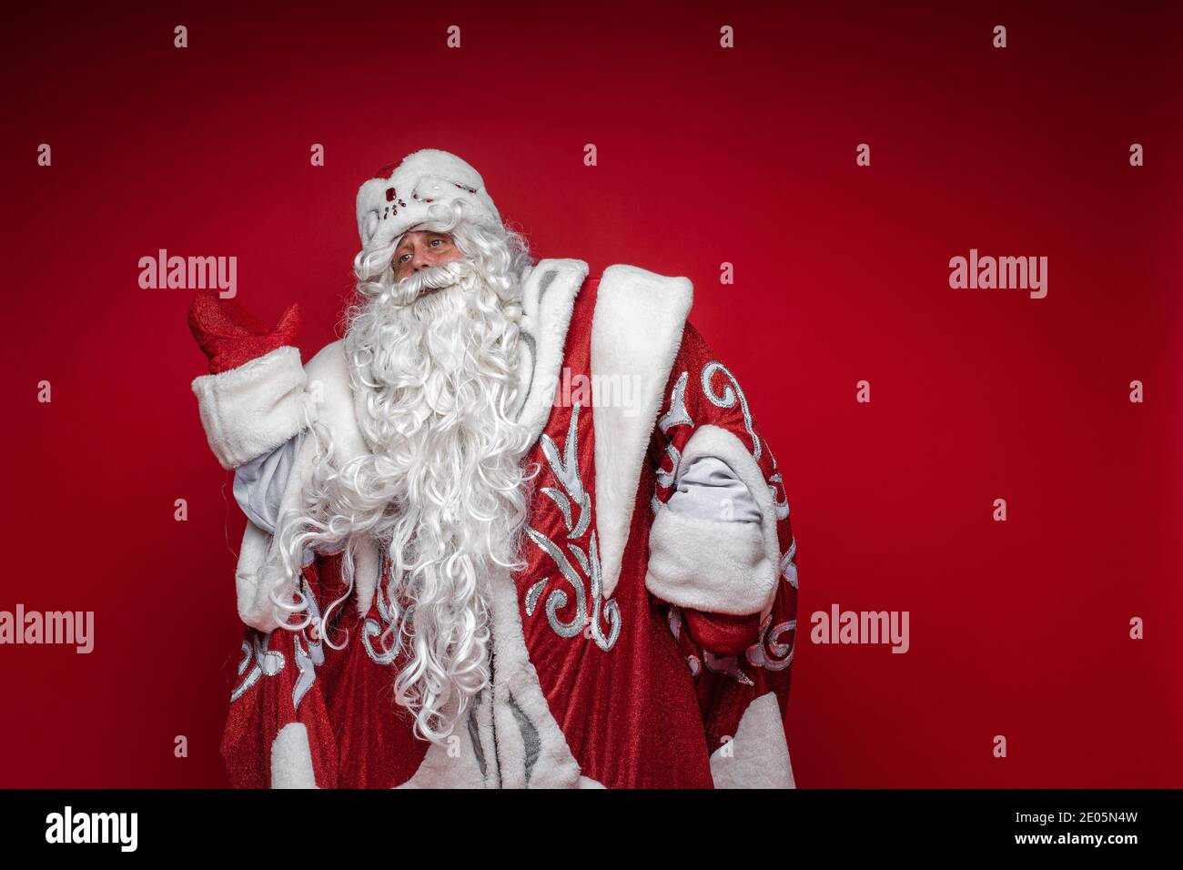Dancing father christmas santa claus hi-res stock photography and ...