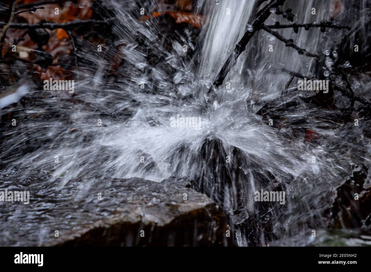 Stream, Dovestone Reservoir, Oldham, Lancashire Stock Photo - Alamy