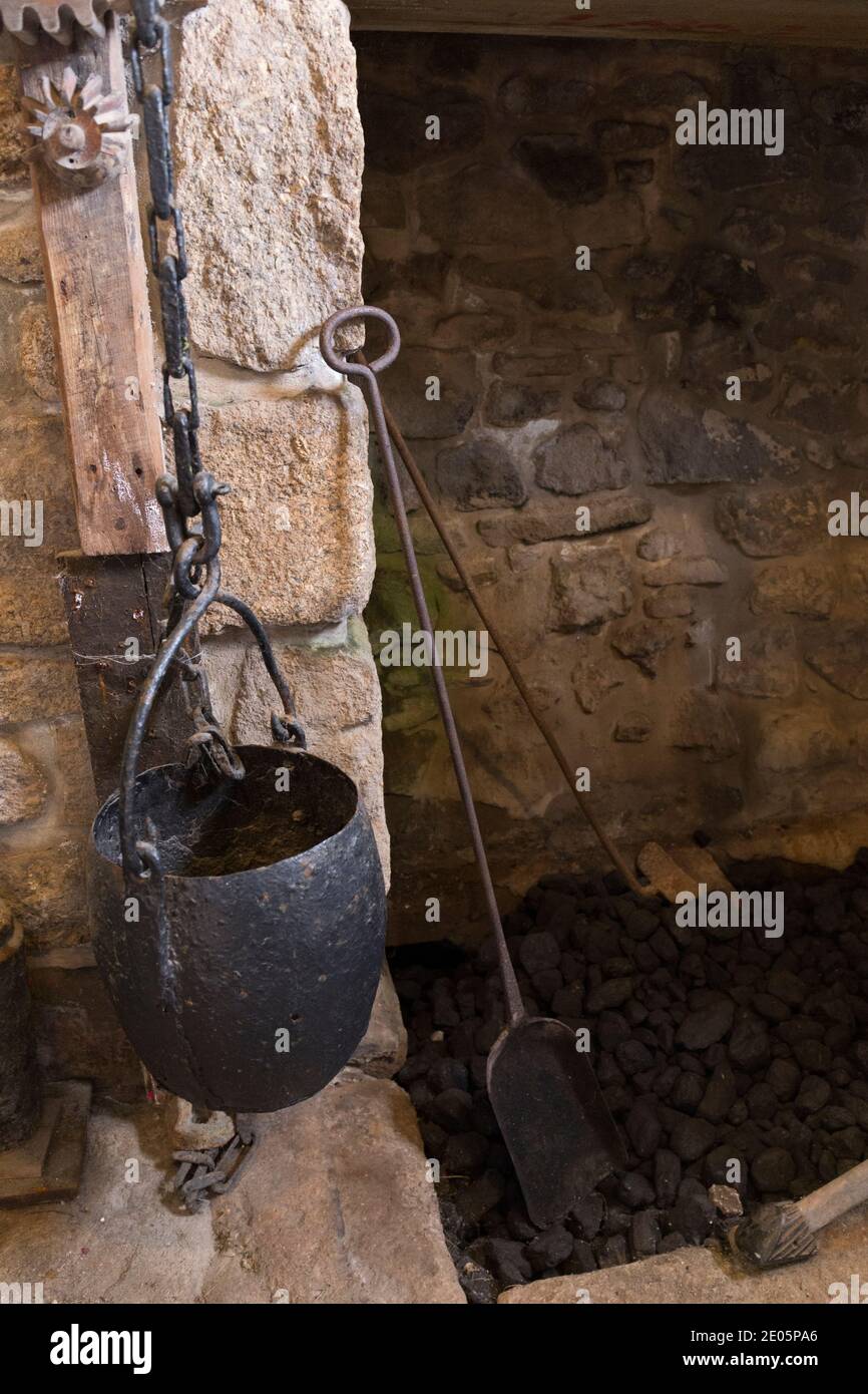 Poldark mine tin hi-res stock photography and images - Alamy