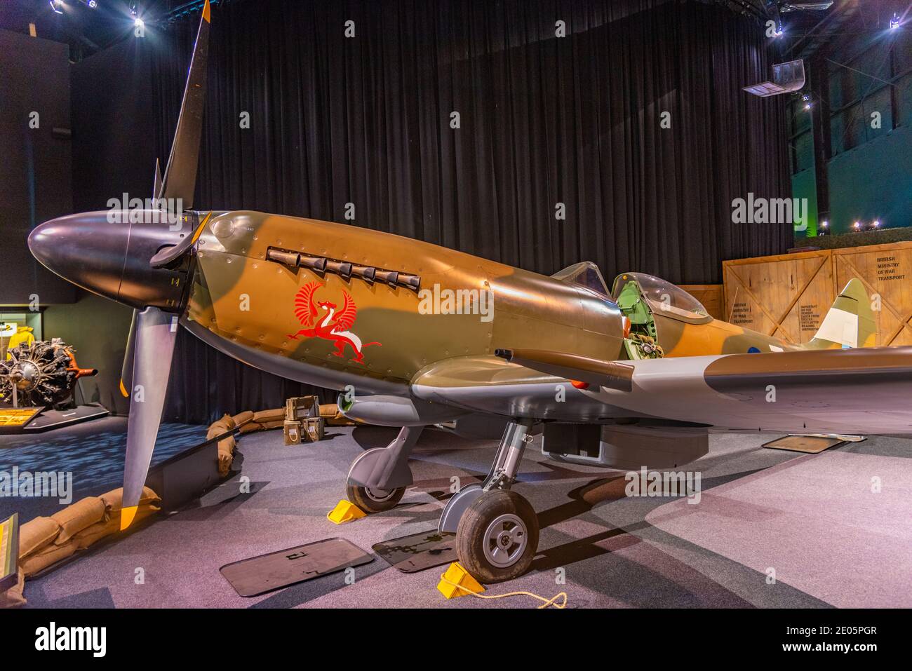 Peter jackson airplane hi-res stock photography and images - Alamy