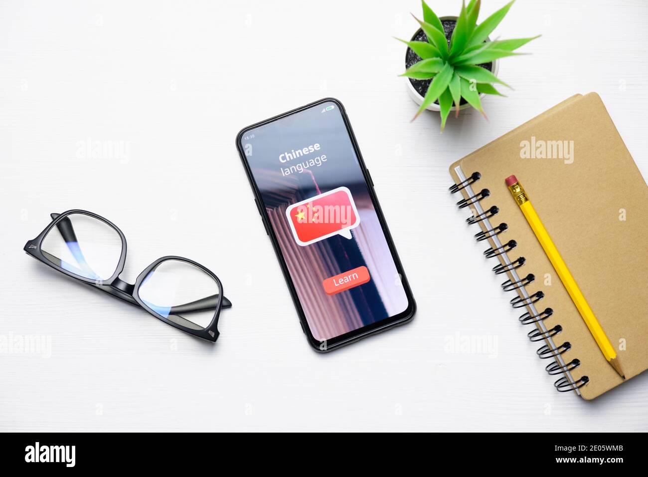 Concept of online learning a Chinese language Stock Photo - Alamy