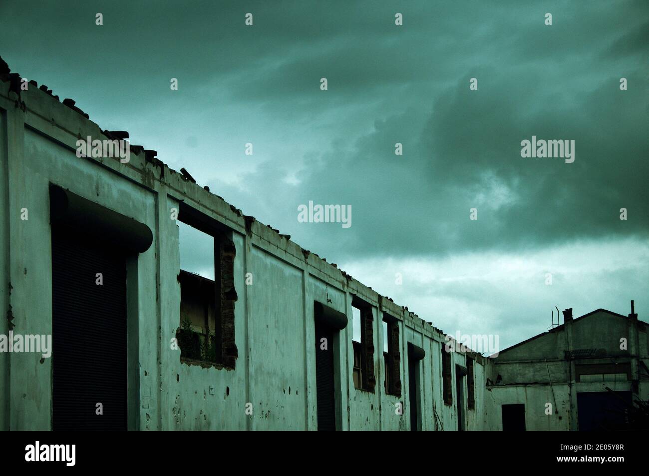 abandoned industrial construction Stock Photo - Alamy