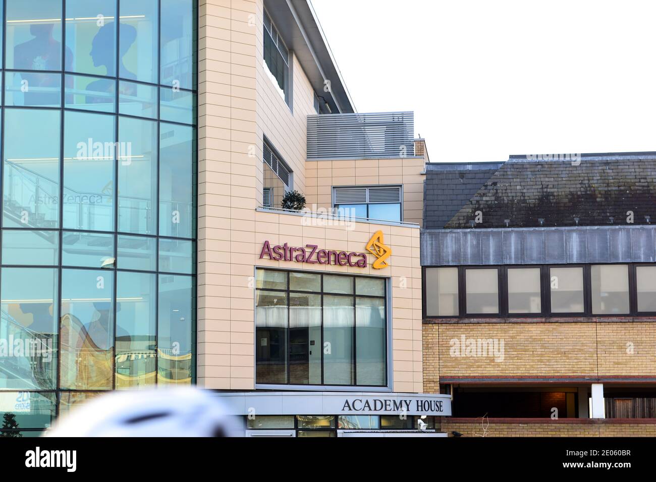 Astrazeneca building cambridge hi-res stock photography and images - Alamy