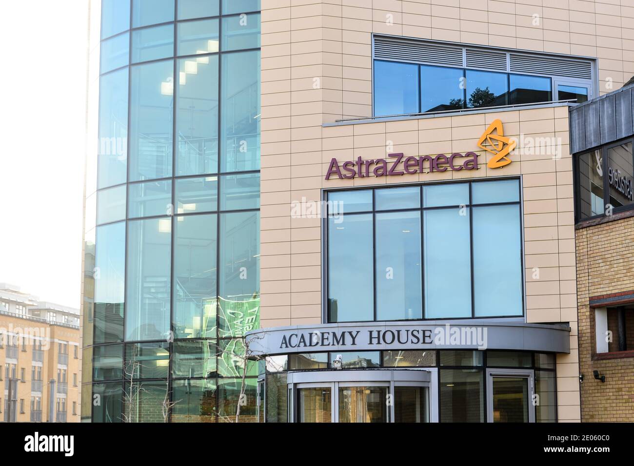 Astrazeneca building cambridge hi-res stock photography and images - Alamy