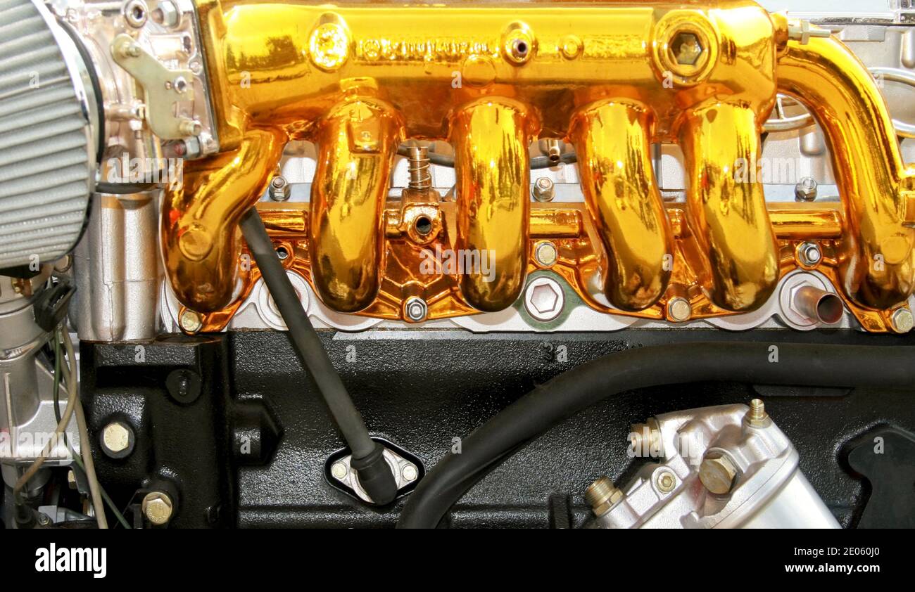 Close up view of the gold engine Stock Photo - Alamy