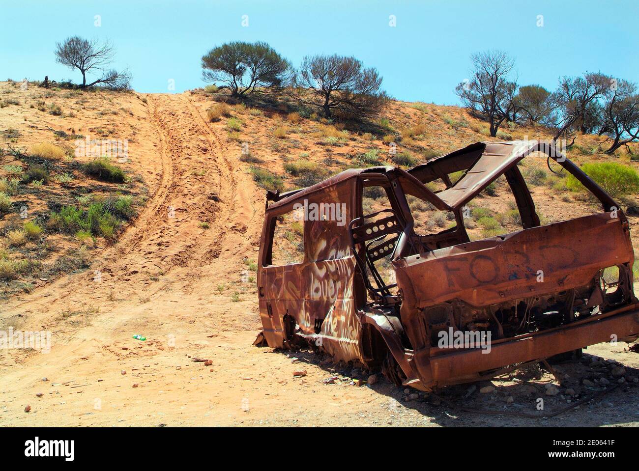accident in South Australia, wrecked car in outback Stock Photo - Alamy