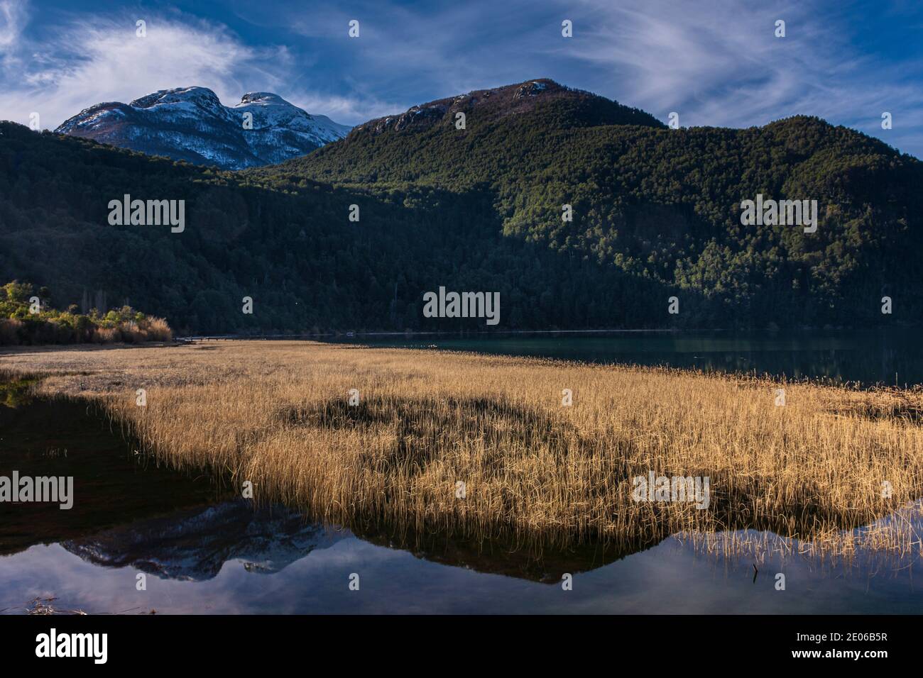 Lago verde argentina hi-res stock photography and images - Alamy