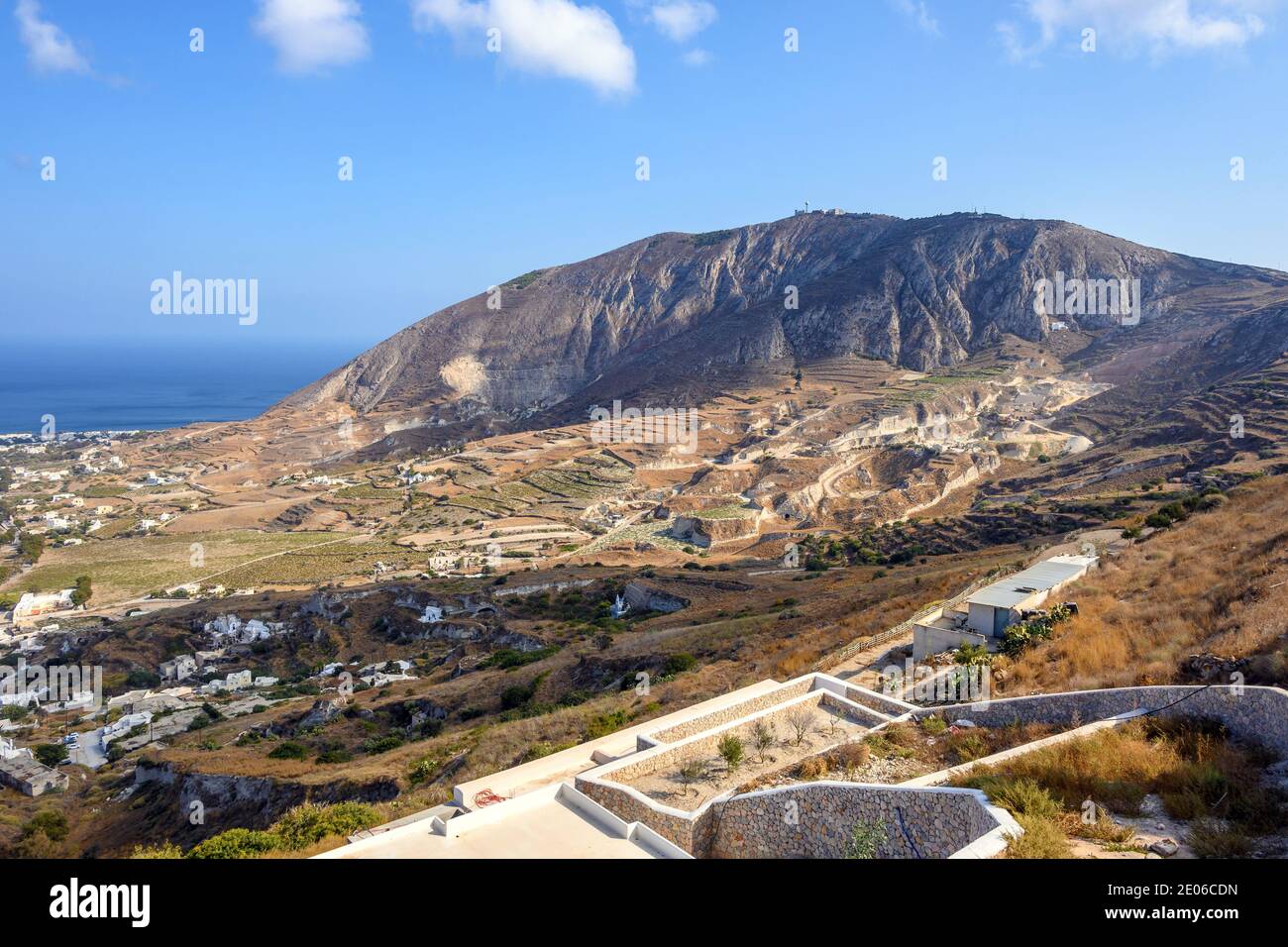 Mesa vouno mountain hi-res stock photography and images - Alamy