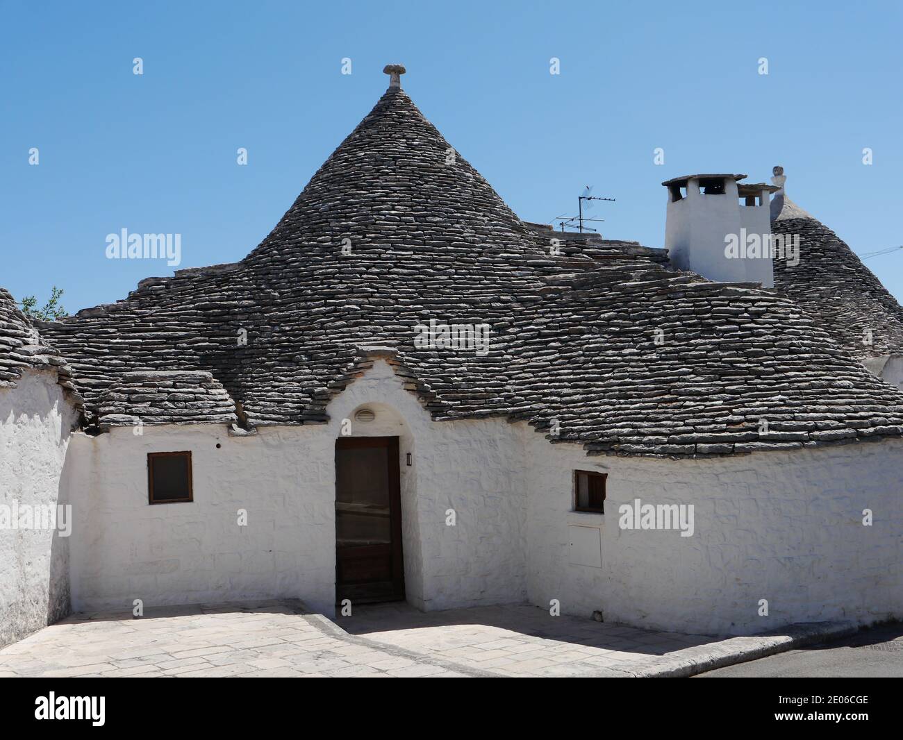 Cone roofed houses hi-res stock photography and images - Alamy