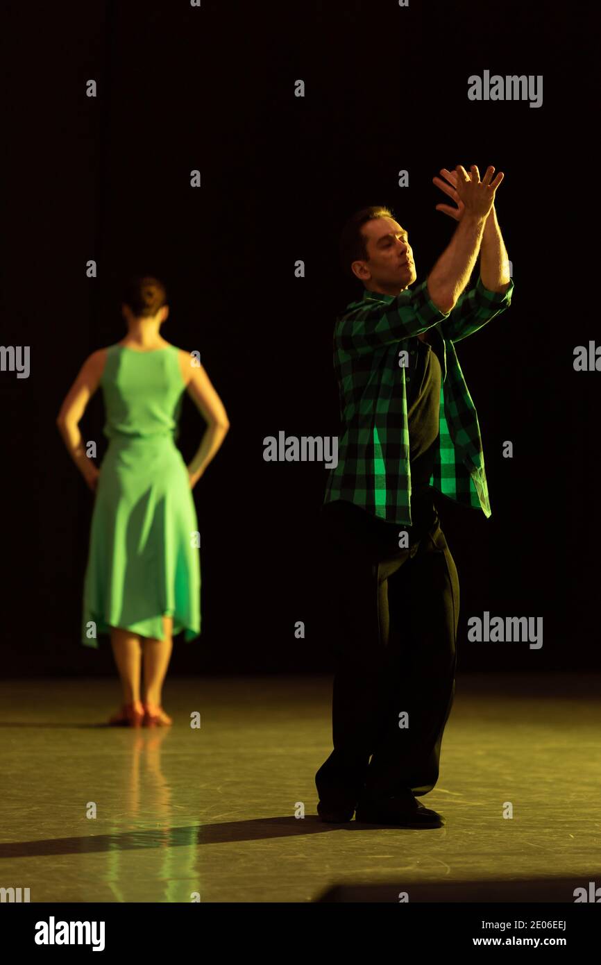 Hollywood actors on stage hi-res stock photography and images - Alamy