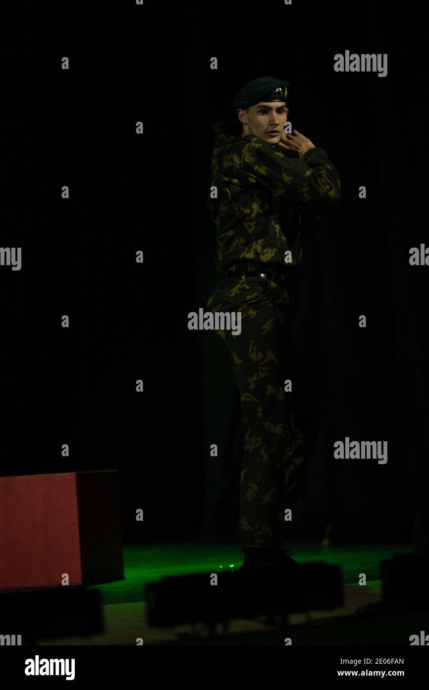 American military dance show hi-res stock photography and images - Alamy