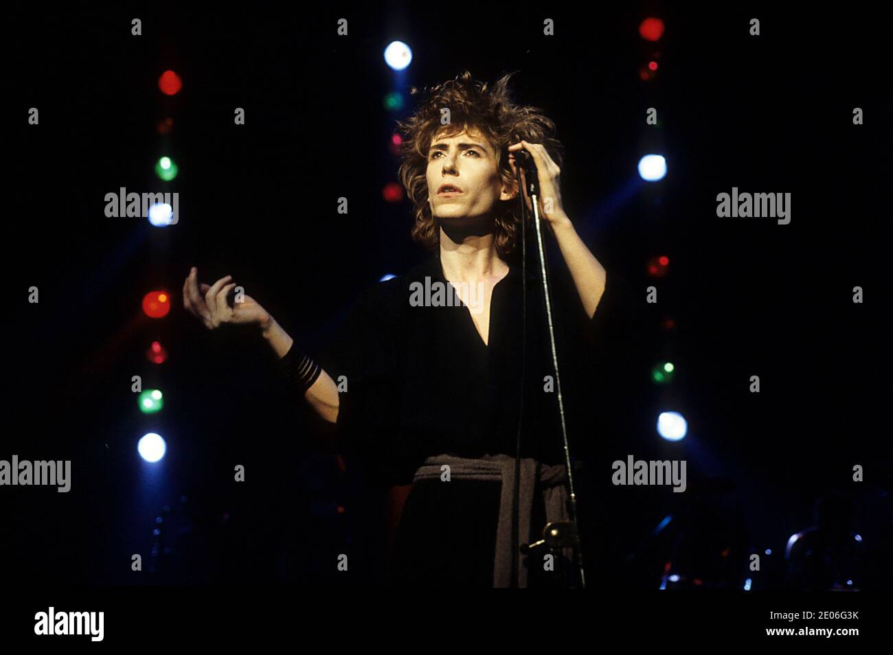 Richard Butler from The Psychedelic Furs live at Hammerswithh Odeon ...