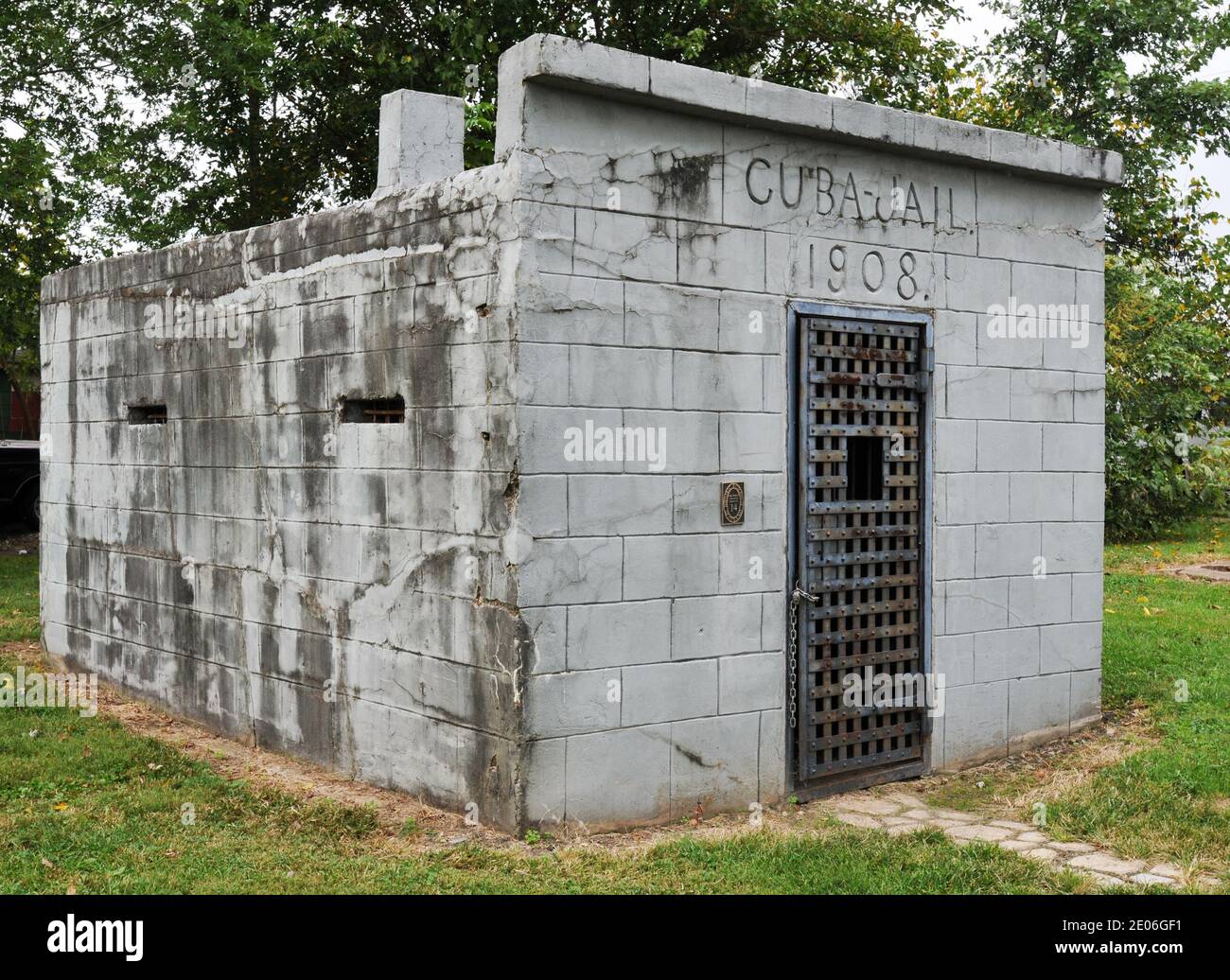 The former city jail building in Cuba was built in 1908 of concrete ...