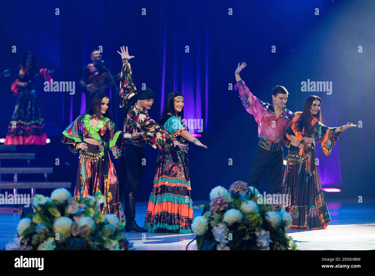 Flamenco dancers in colorful costumes hi-res stock photography and ...
