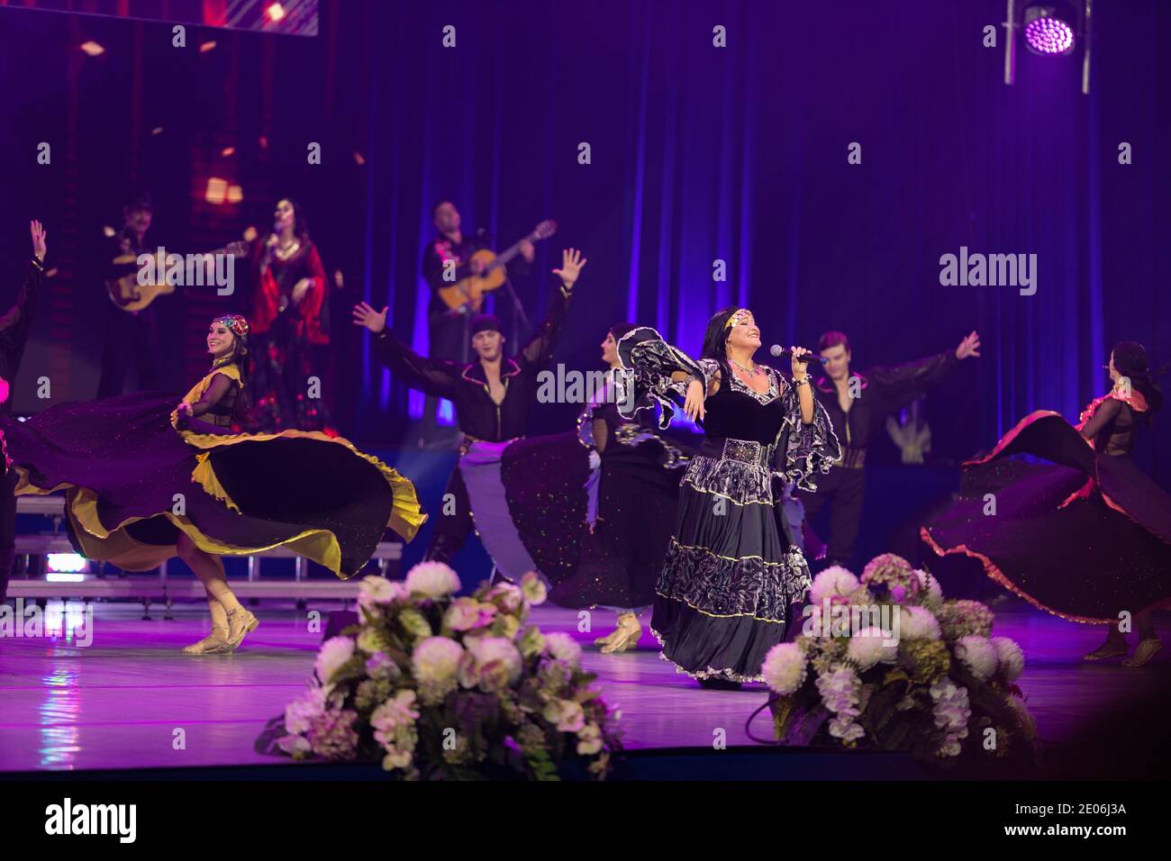 Russian women musicians hi-res stock photography and images - Alamy