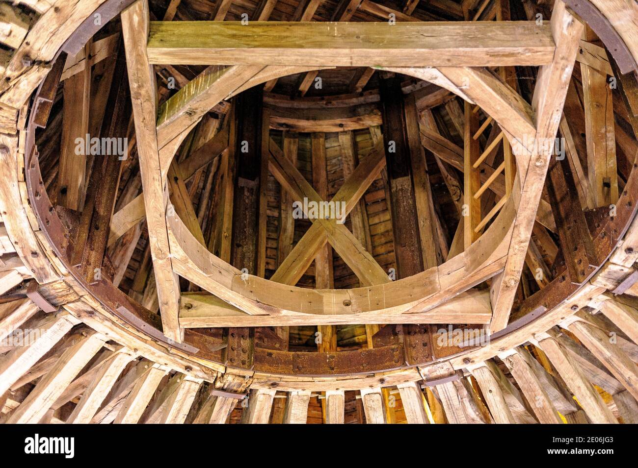 Hemispherical roof hi-res stock photography and images - Alamy