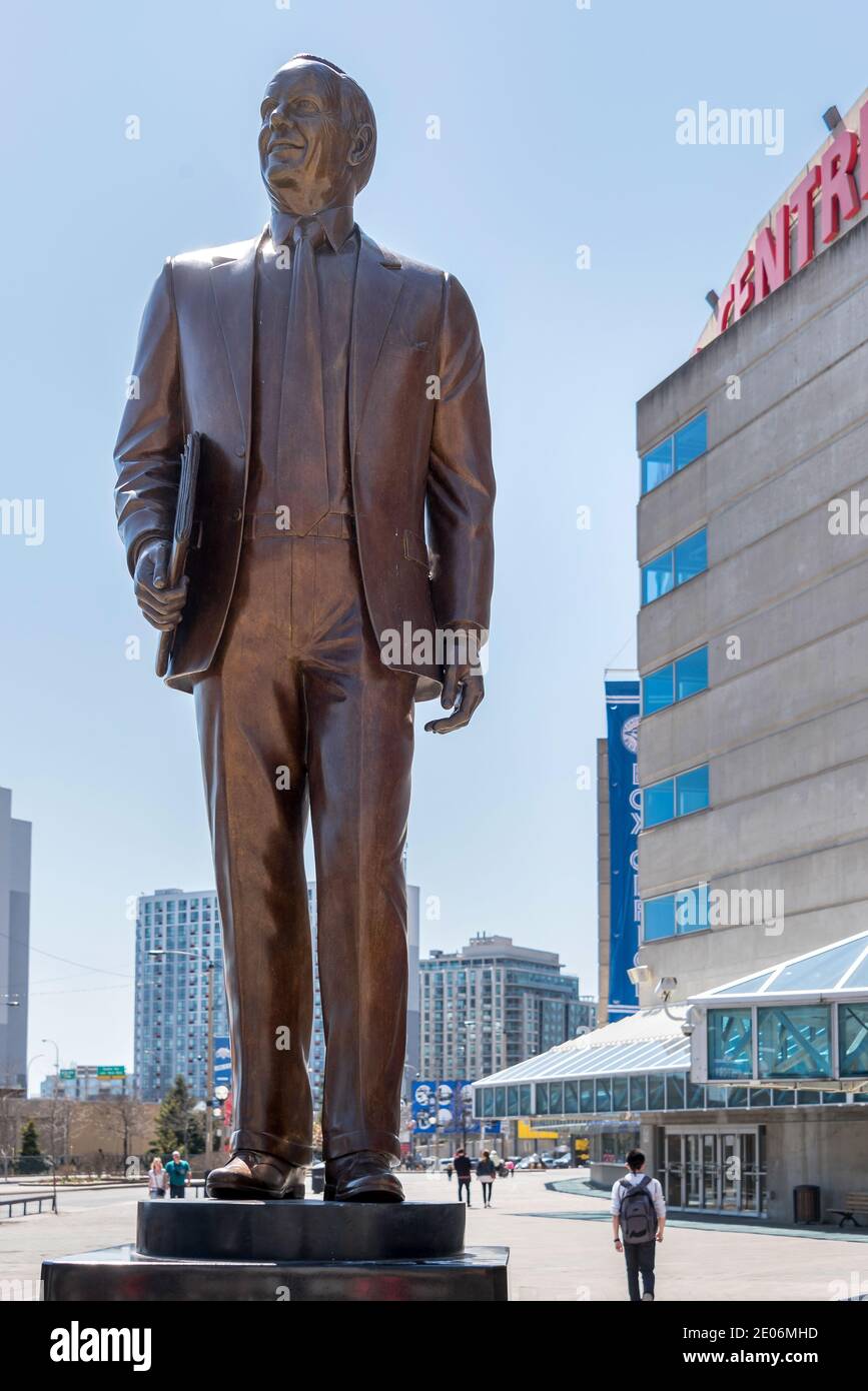 Downtown rogers place hi-res stock photography and images - Alamy