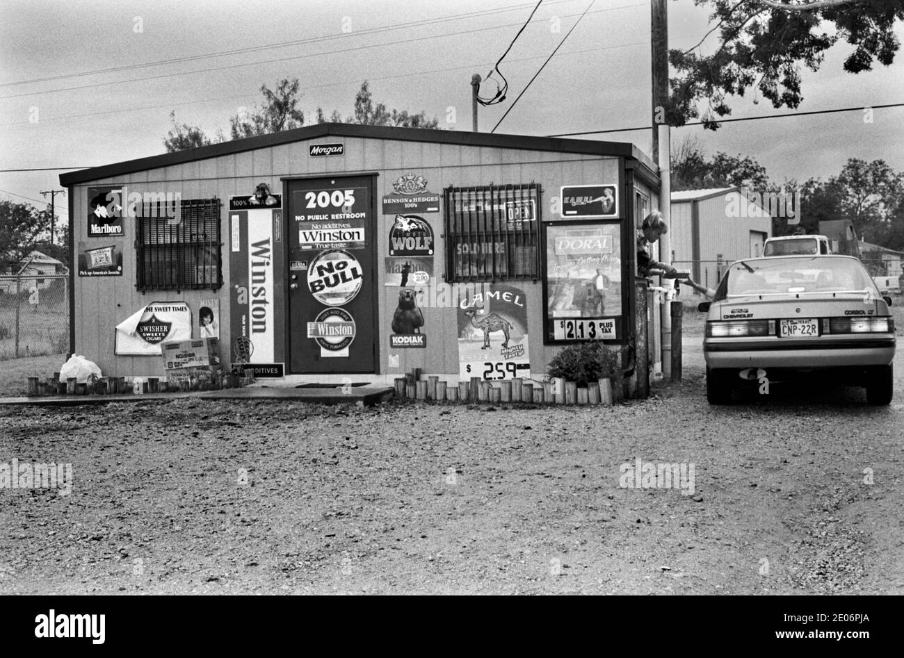 Archival advertisements hi-res stock photography and images - Alamy