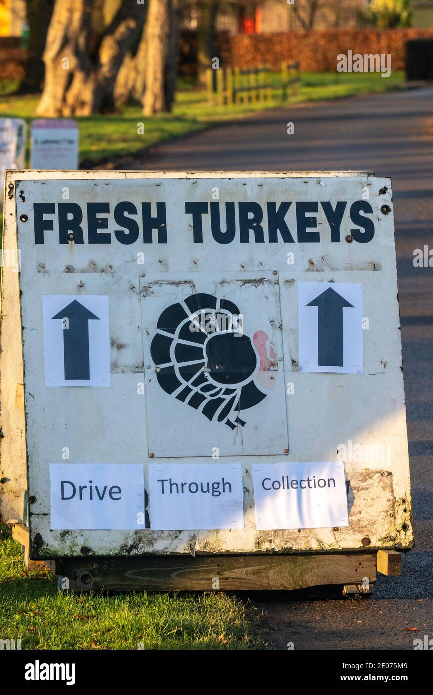 Drive through collection hi-res stock photography and images - Alamy