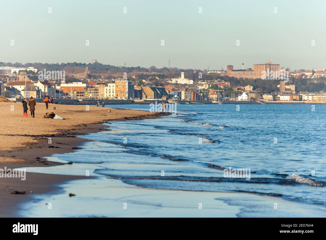 Seafront at kirkcaldy hi-res stock photography and images - Alamy