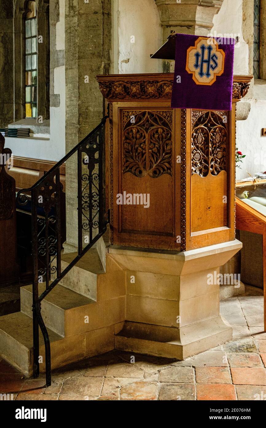 St Peter and St Paul Church, Church Road, Ash, Kent Stock Photo - Alamy