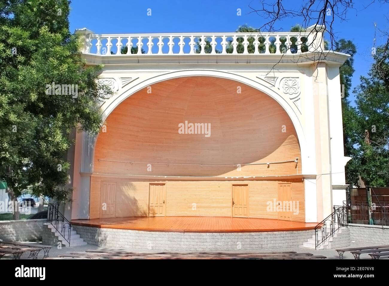 Movie scene green backdrop hi-res stock photography and images - Alamy